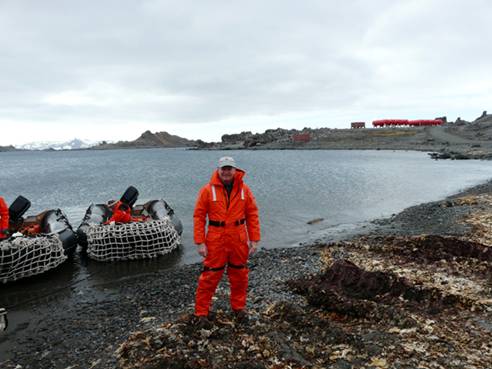 Dr. Emslie's Antarctic Blog 2010-11